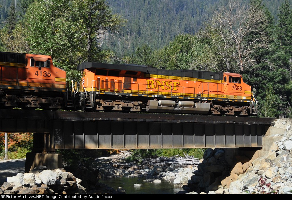 BNSF 7698